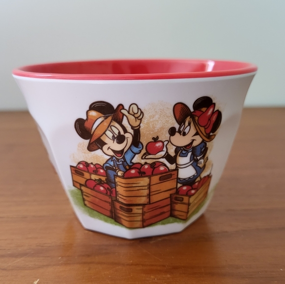 Disney | Dining | Disney 22 Food Wine Remys Scavenger Hunt Prize Mickey ...
